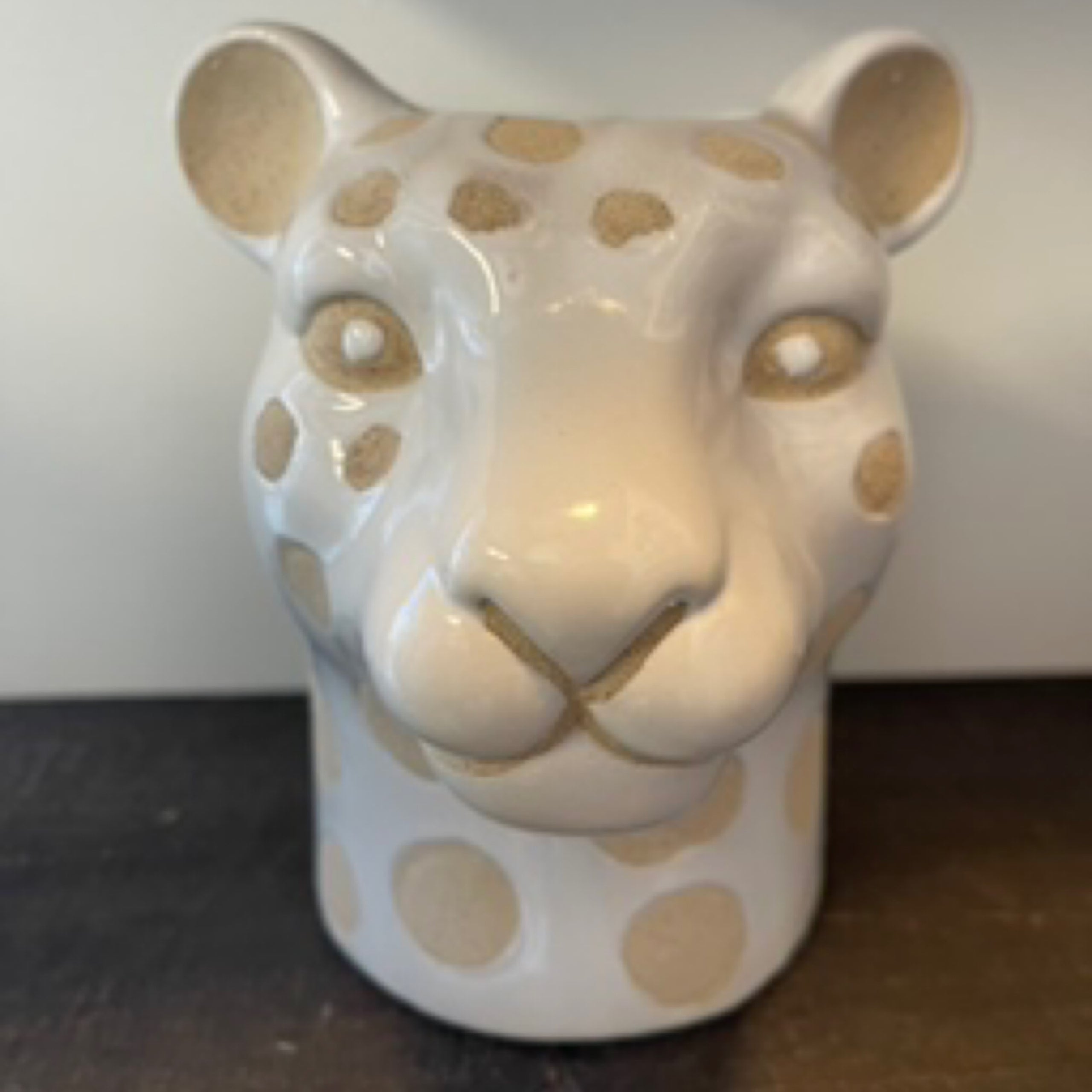 leopard planter | The Vintage Caliber